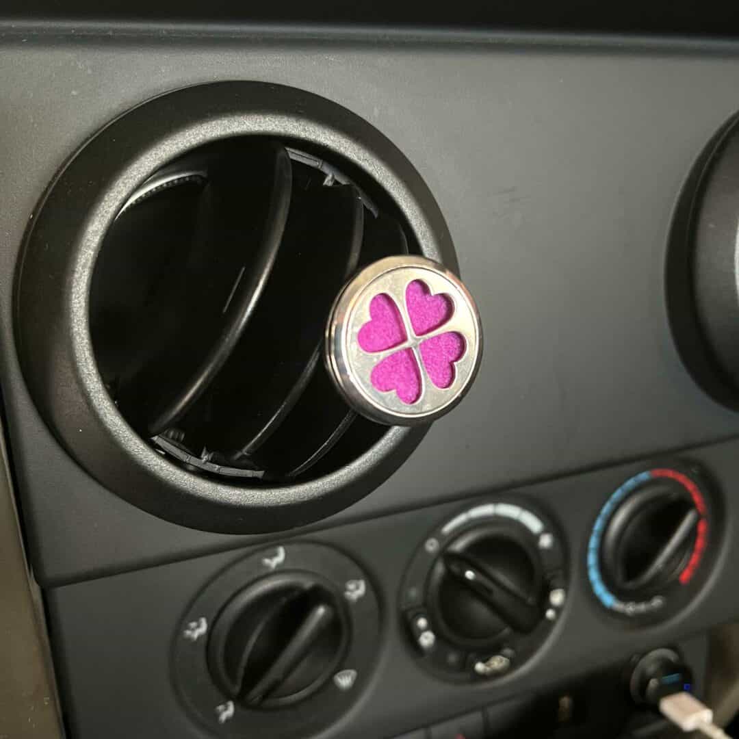 How To Use Essential Oils In Your Car · Artsy Fartsy Life