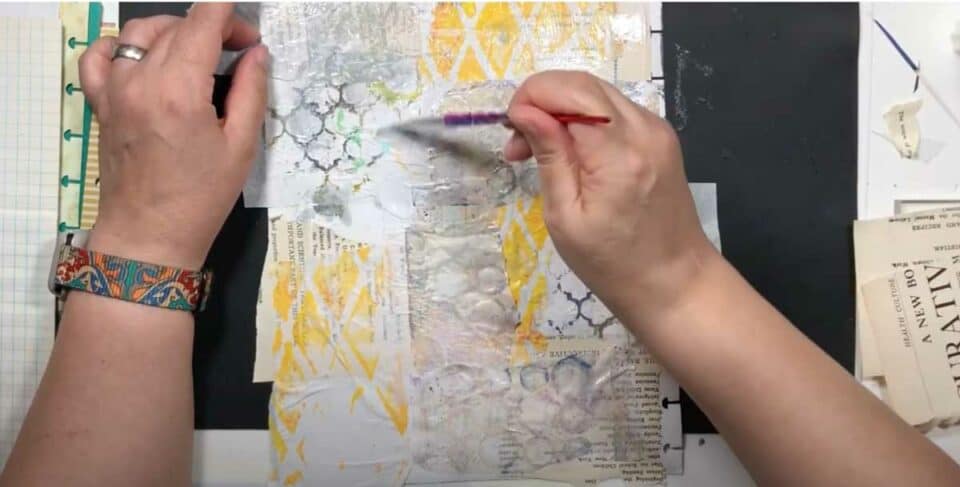 6 Ways To Make Easy Mixed Media Backgrounds · Artsy Fartsy Life