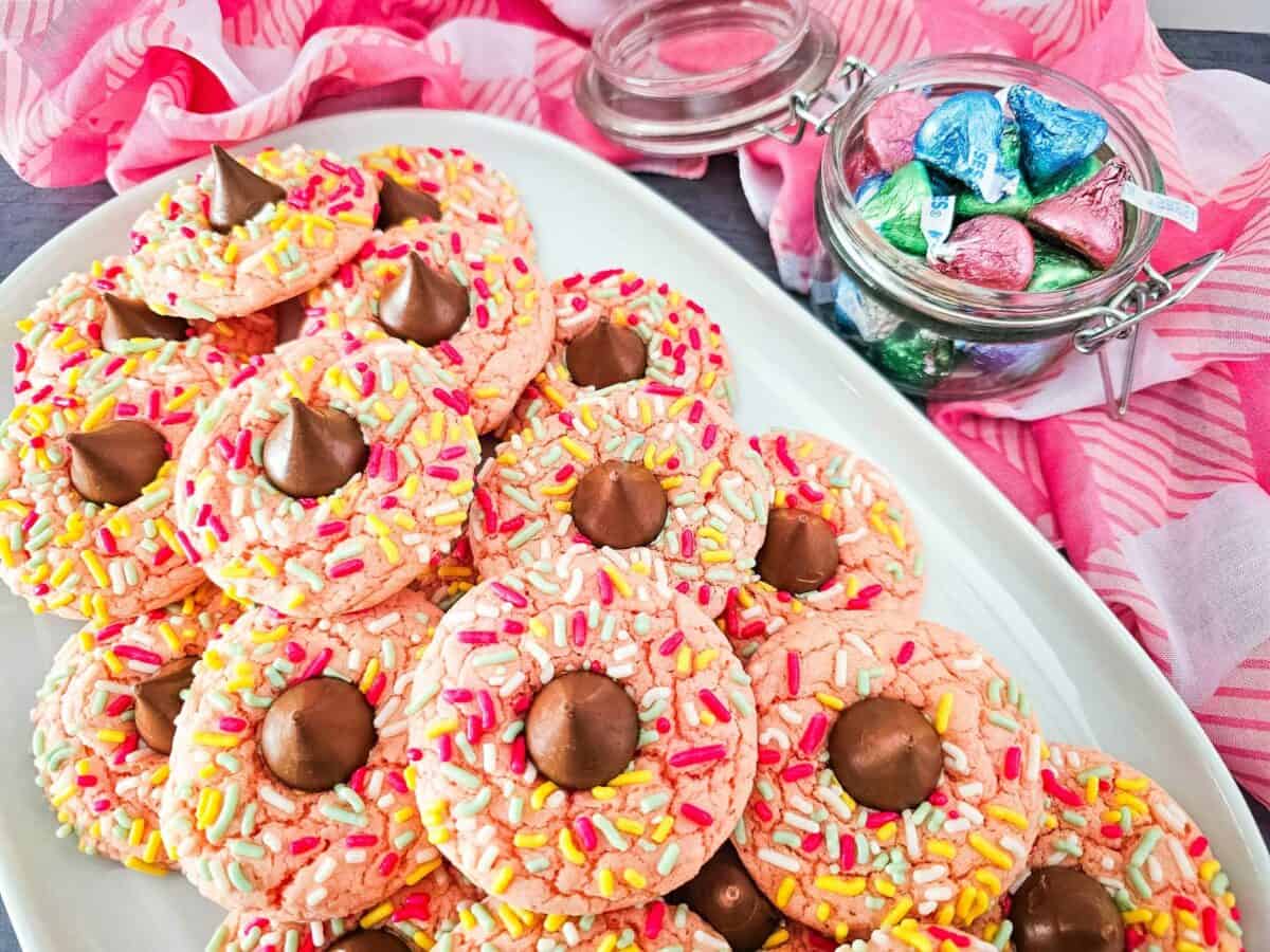 Simple Strawberry Cake Box Cookie Recipe · Artsy Fartsy Life