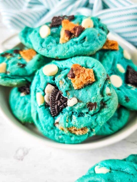 Blue Cookie Monster Cake Mix Cookies · Artsy Fartsy Life