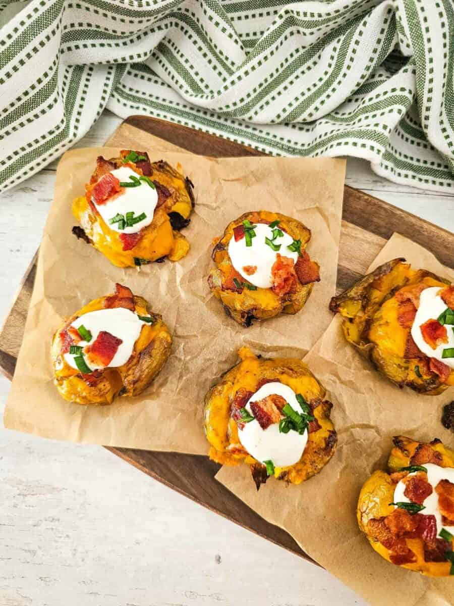 Loaded Smashed Potatoes - Appetizer Recipe · Artsy Fartsy Life