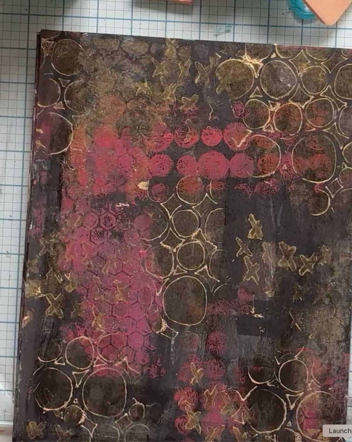 How To Make Grunge Mixed Media Backgrounds With Stencils and Gel Plates ...
