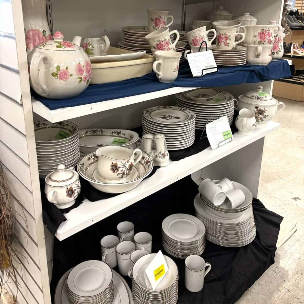 10 Thrift Store Wedding Decor Finds That Are Cheap, Chic, and Charming ...
