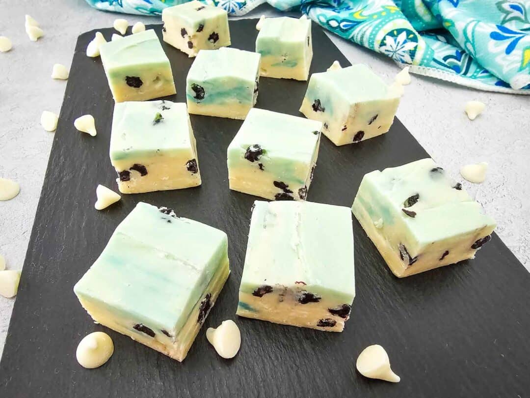 White Chocolate Blueberry Fudge, But Make It Fast and Easy! · Artsy ...