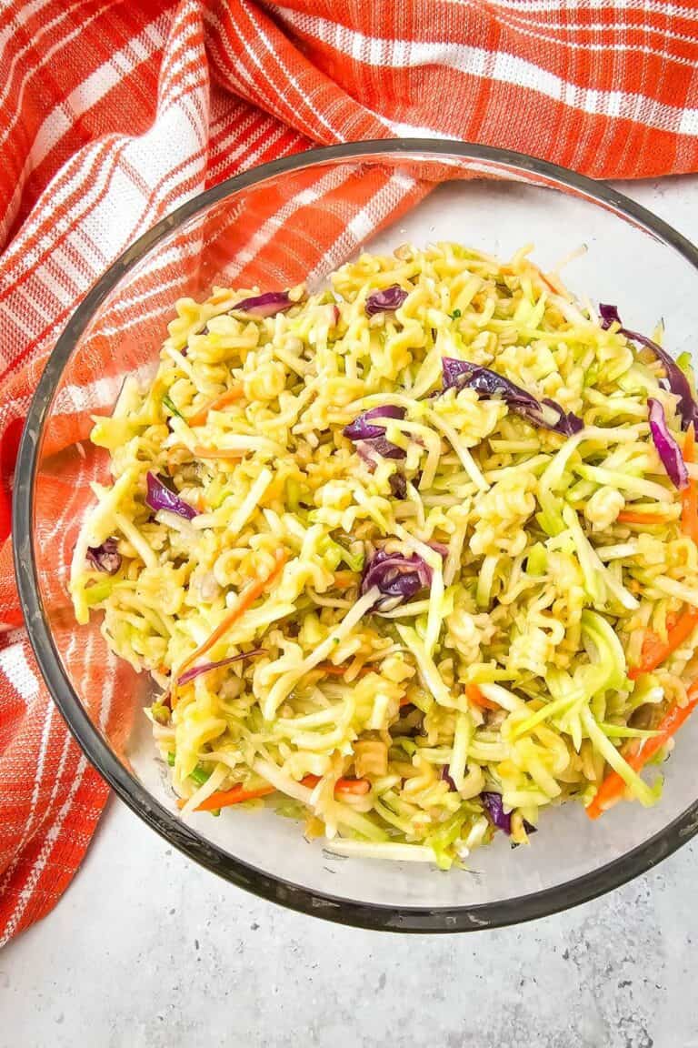 Ramen Noodle Slaw Salad – The ‘80s Potluck Star That Still Slaps ...
