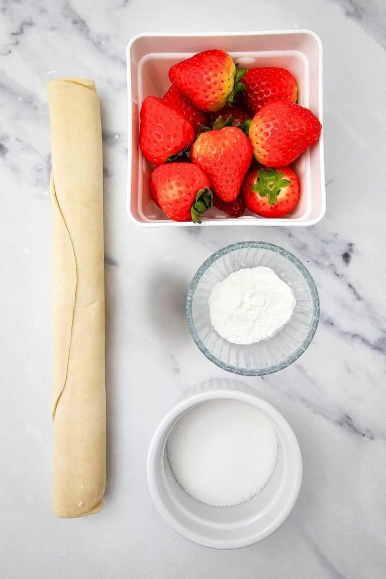Adorable Little Strawberry Pies That Are Big on Flavor · Artsy Fartsy Life