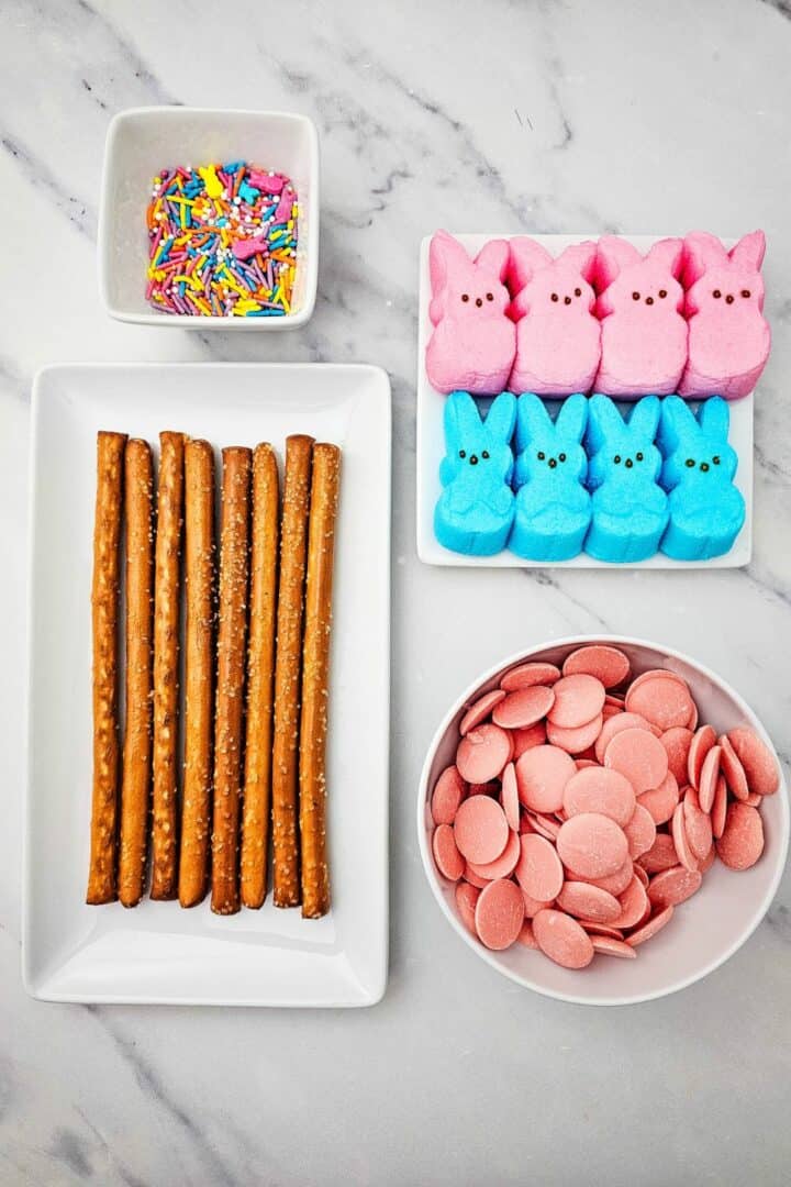 Old Fashioned Easter Candy Fun with Dipped Pretzel Peeps · Artsy Fartsy ...